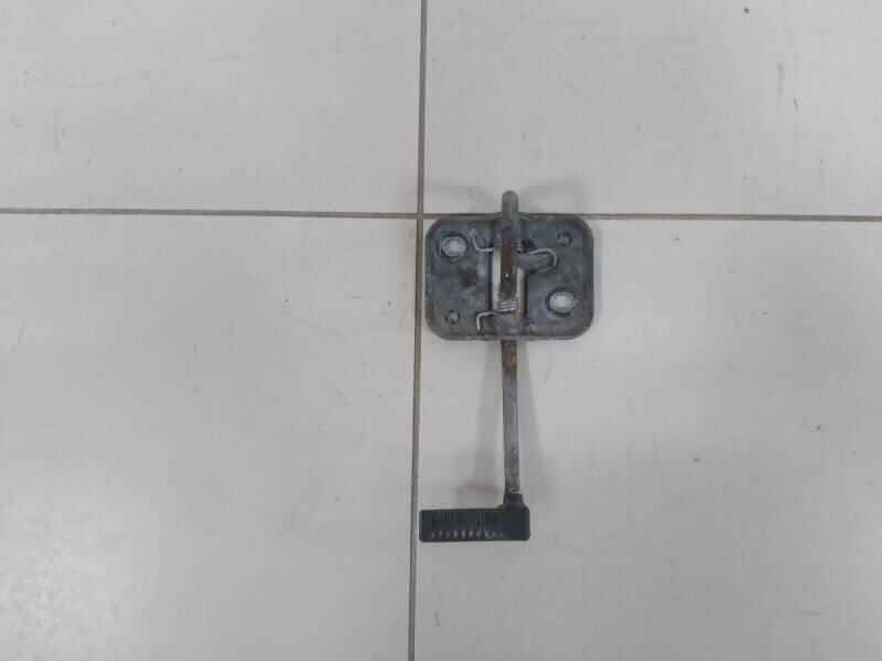 Крючок капота Skoda Rapid 2019 кат.номер: 60U823186