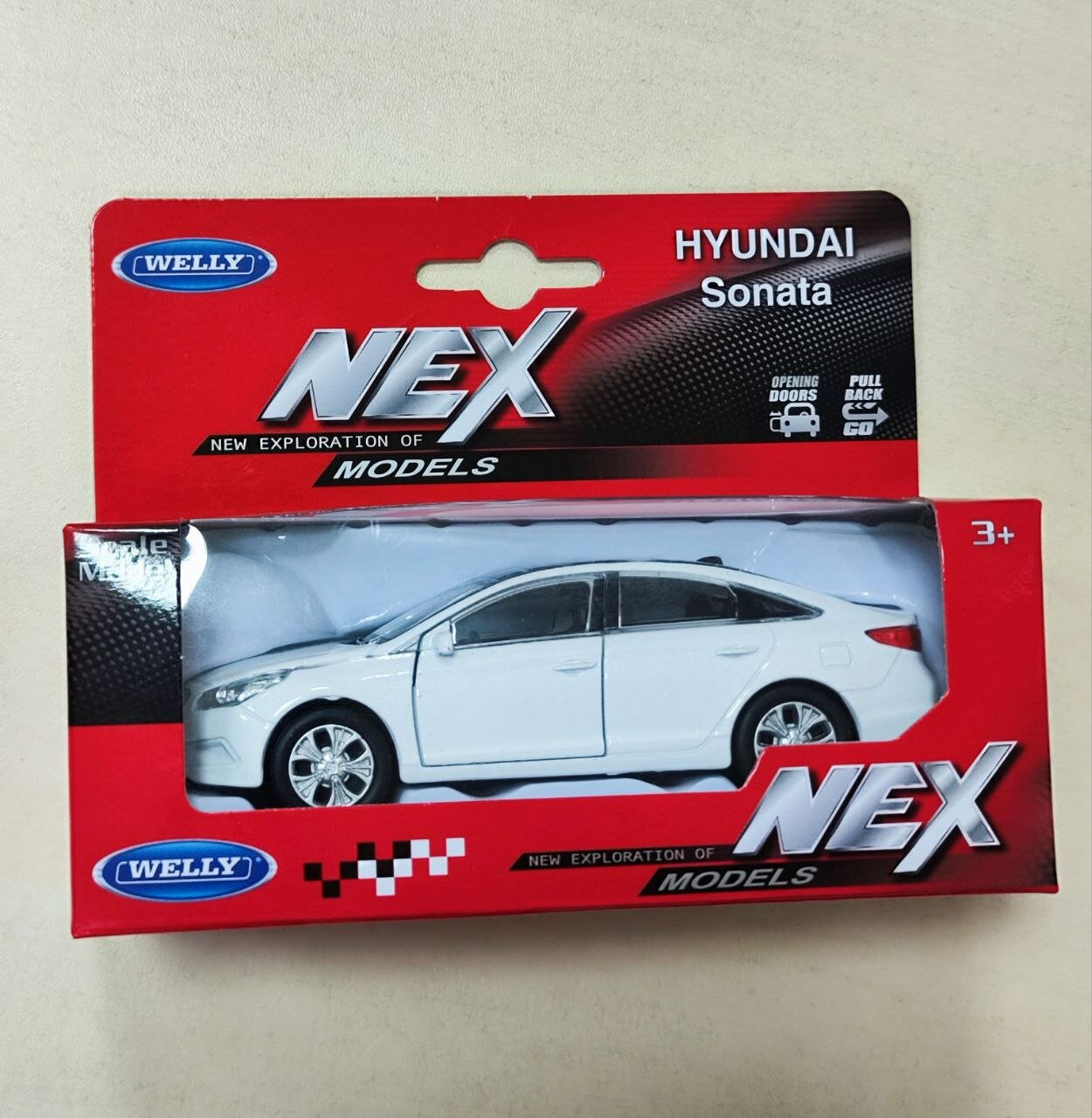 Машинка Welly HYUNDAI SONATA 43717W, масштаб 1:38, коллекционная, пластик/металл, белая