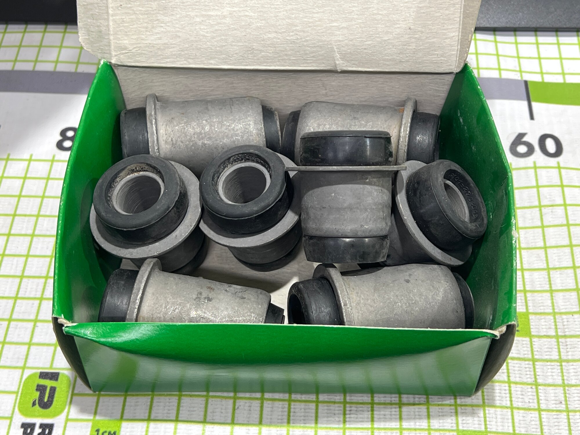 Комплект сайлентблоков передней подвески для Лада