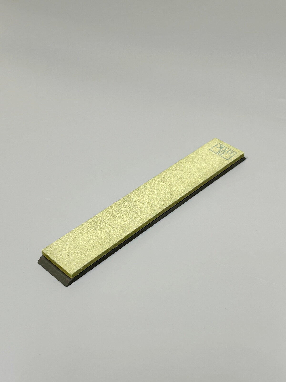 Абразивный брусок КК VID, F120 для заточки ножей и ножниц. Точильный камень