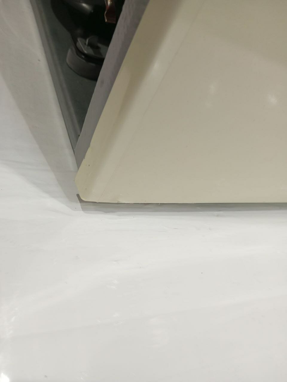 Холодильник MAUNFELD MFF50RBG