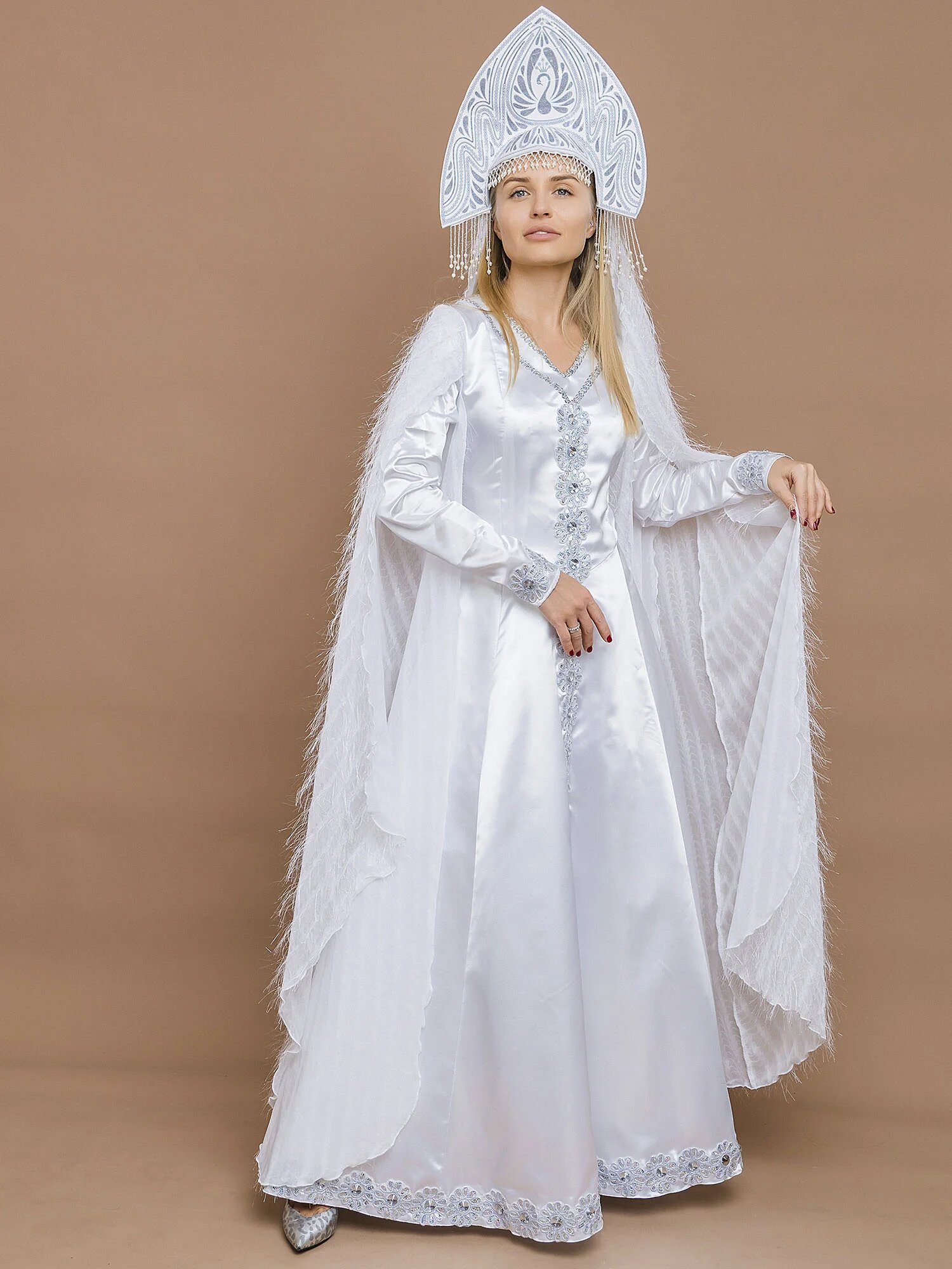 Карнавальный костюм взрослый "Снегурочка Царевна-Лебедь" женский