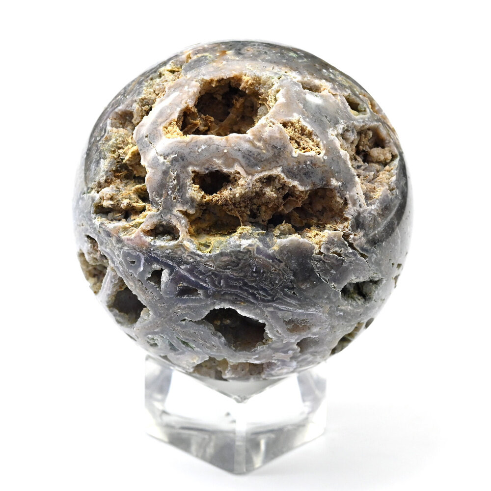 Шар из халцедона виноградного, диаметр 65мм, 256г. .