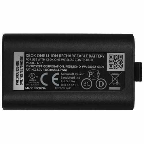 Портативный аккумулятор Microsoft Play & Charge Kit черный