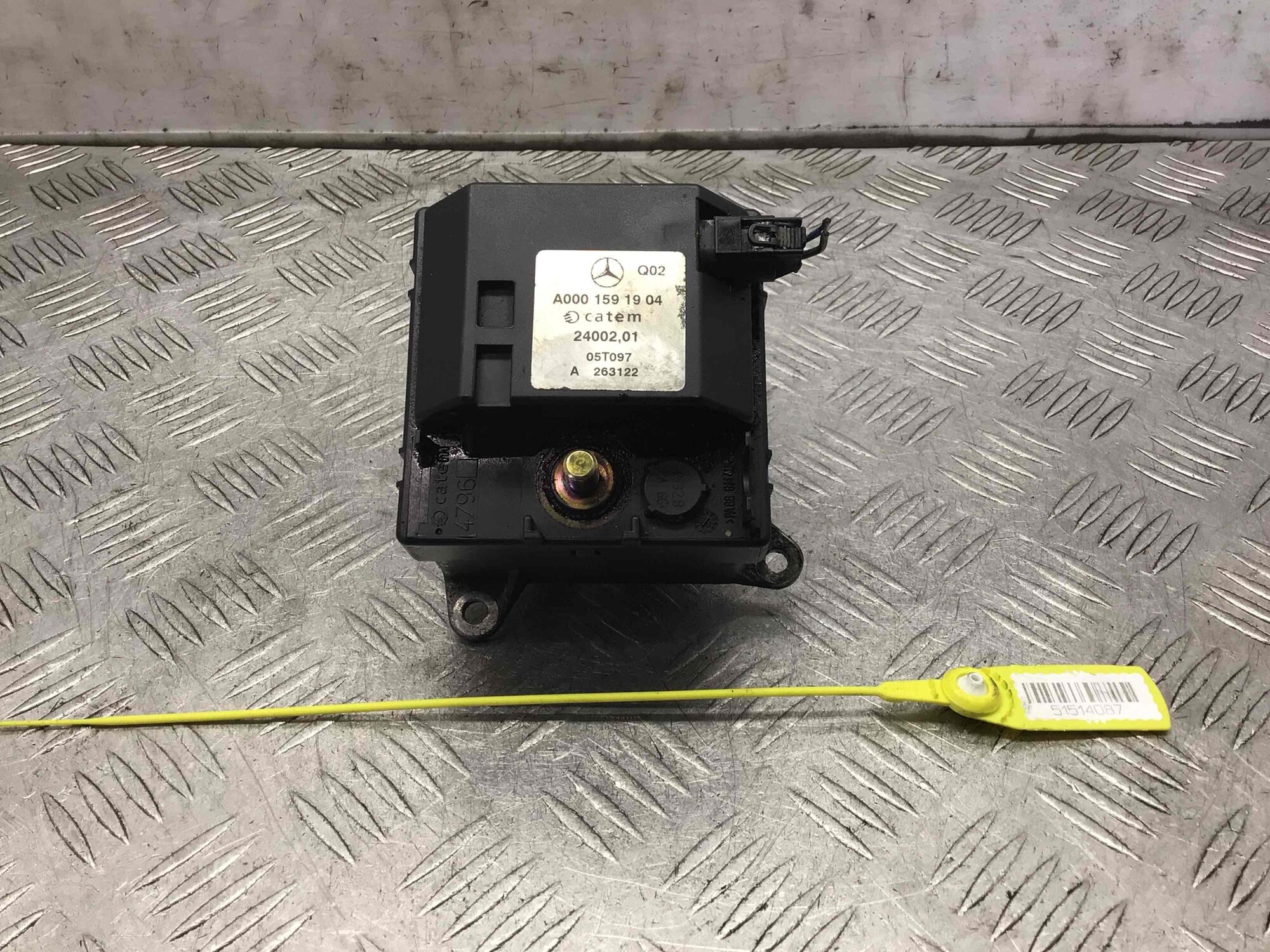 Б/У Подогреватель охлаждающей жидкости (антифриза) Mercedes C-klasse W203/S203/CL203 (2000-2004) 2004 г.