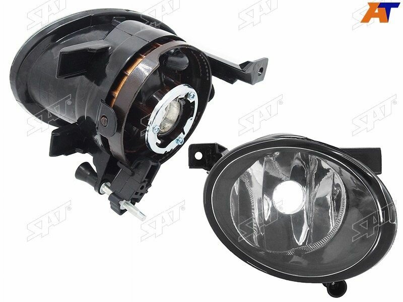 . SAT Фара противотуманная для VW TOUAREG, TOURAN, JETTA, CADDY 10-, TIGUAN 11- правая