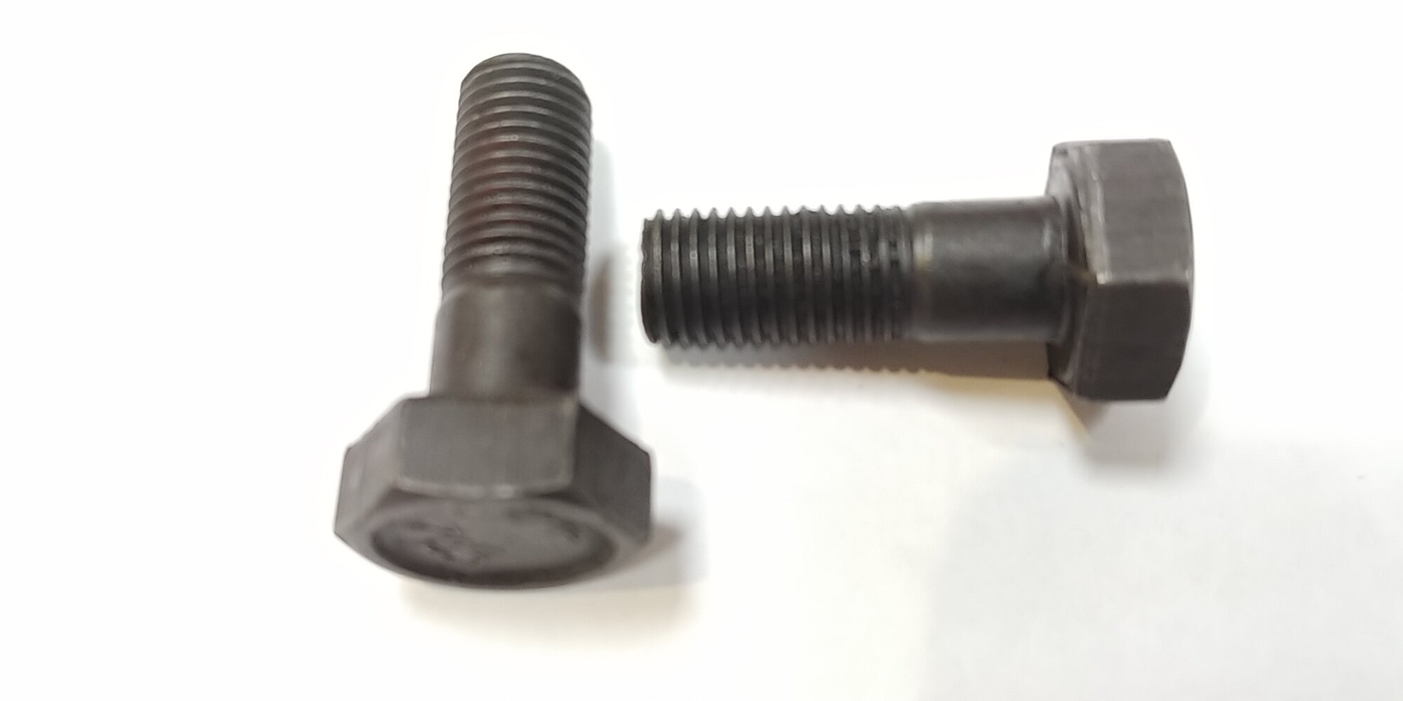 4 шт Болт М10x1.25x28 прочный каленый 10,9