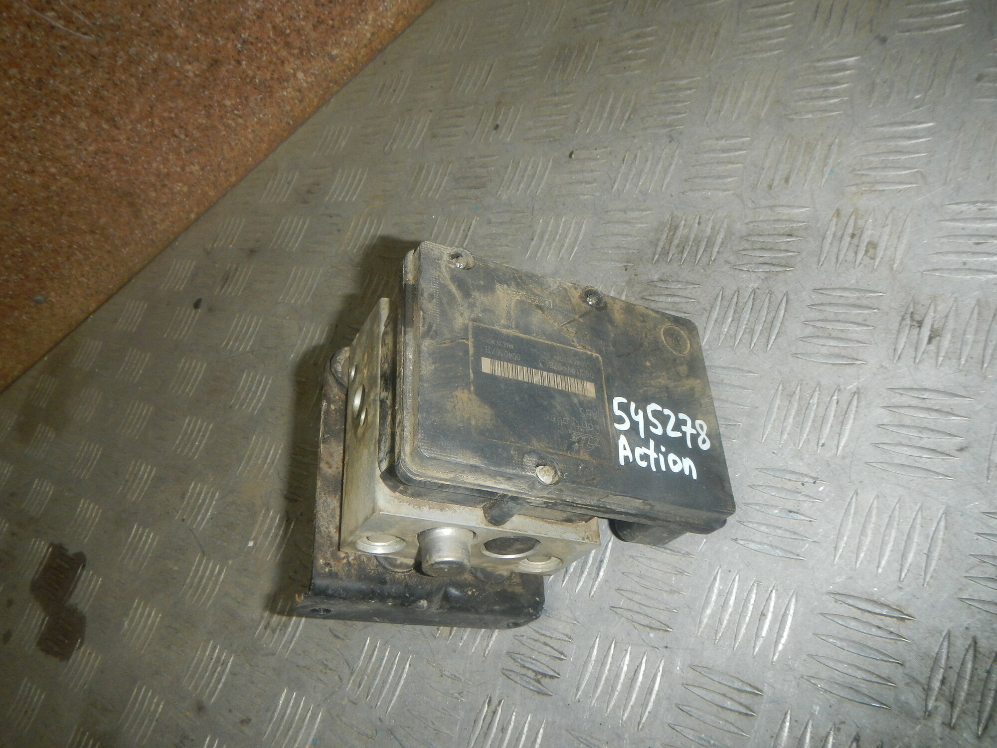 Б/У Блок ABS (насос), SsangYong (Сангйонг)-ACTYON (05-10) SSANGYONG ACTYON (05-10) Небольшая коррозия на корпусе. 545278...