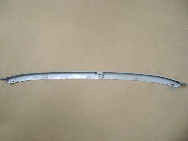 Ресничка решётки радиатора средняя пикап - 11-2803041 Great Wall Deer 5509013-D01