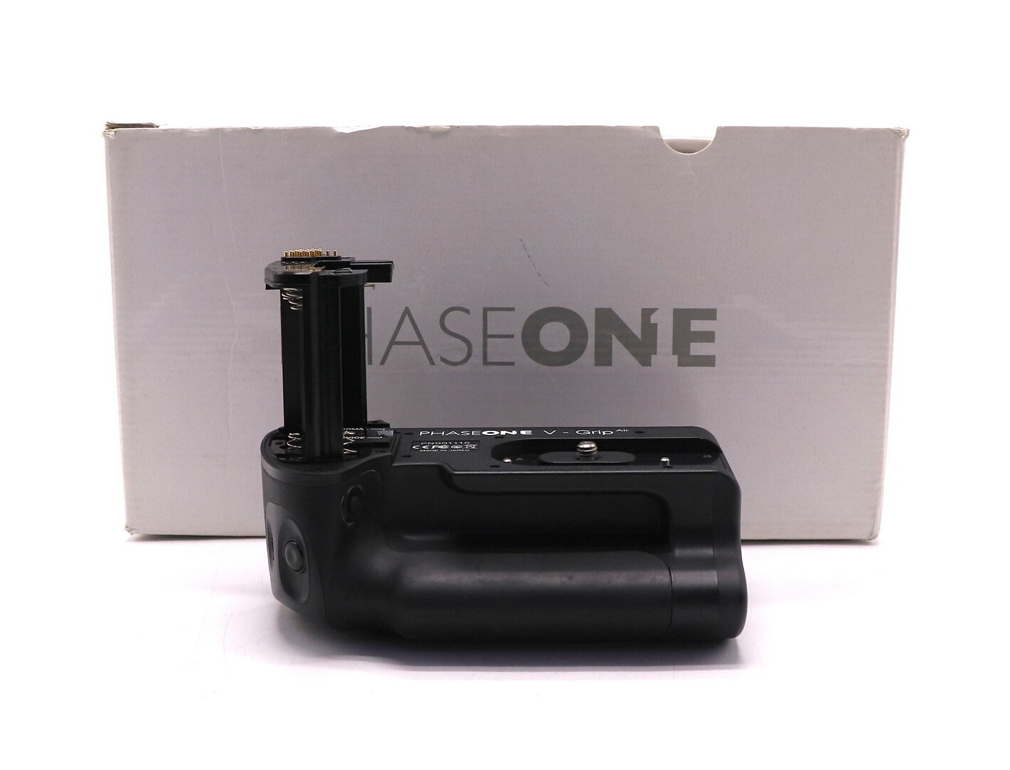 Батарейная ручка Phase One V-Grip Air в упаковке