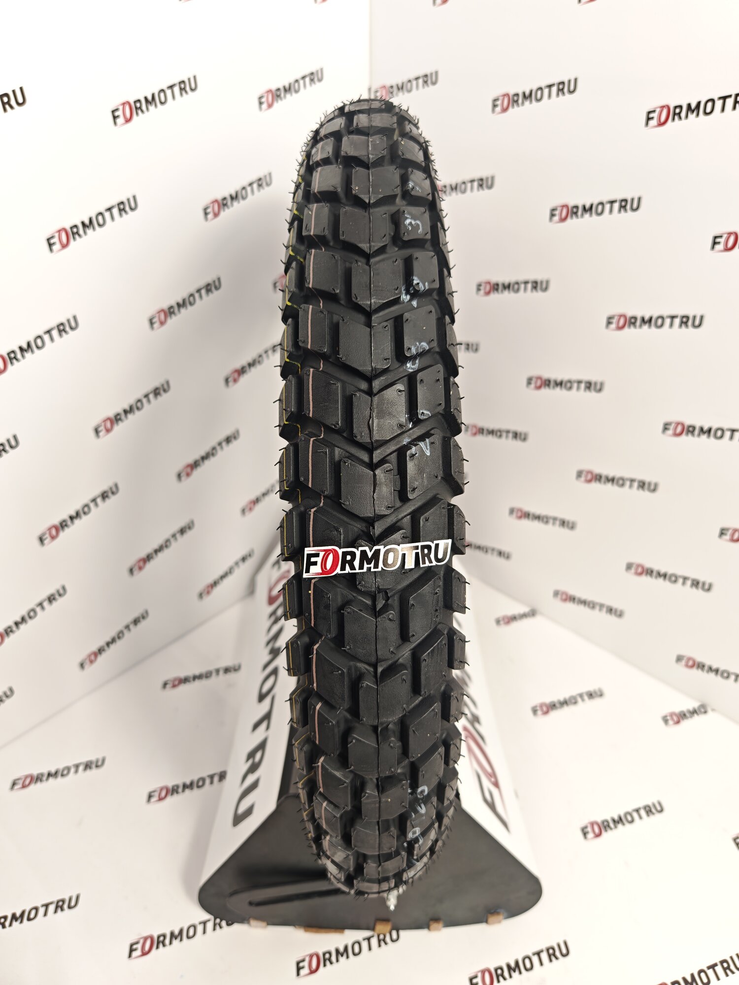 Yuanxing 3.50-16 P-126 мотошина