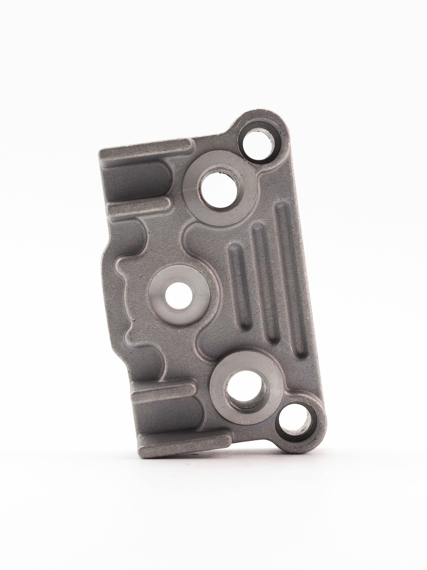 Крышка правая ГБЦ под шланги радиатора YX125/140/150-5 Lifan 125 (65/47) стандарт для питбайка