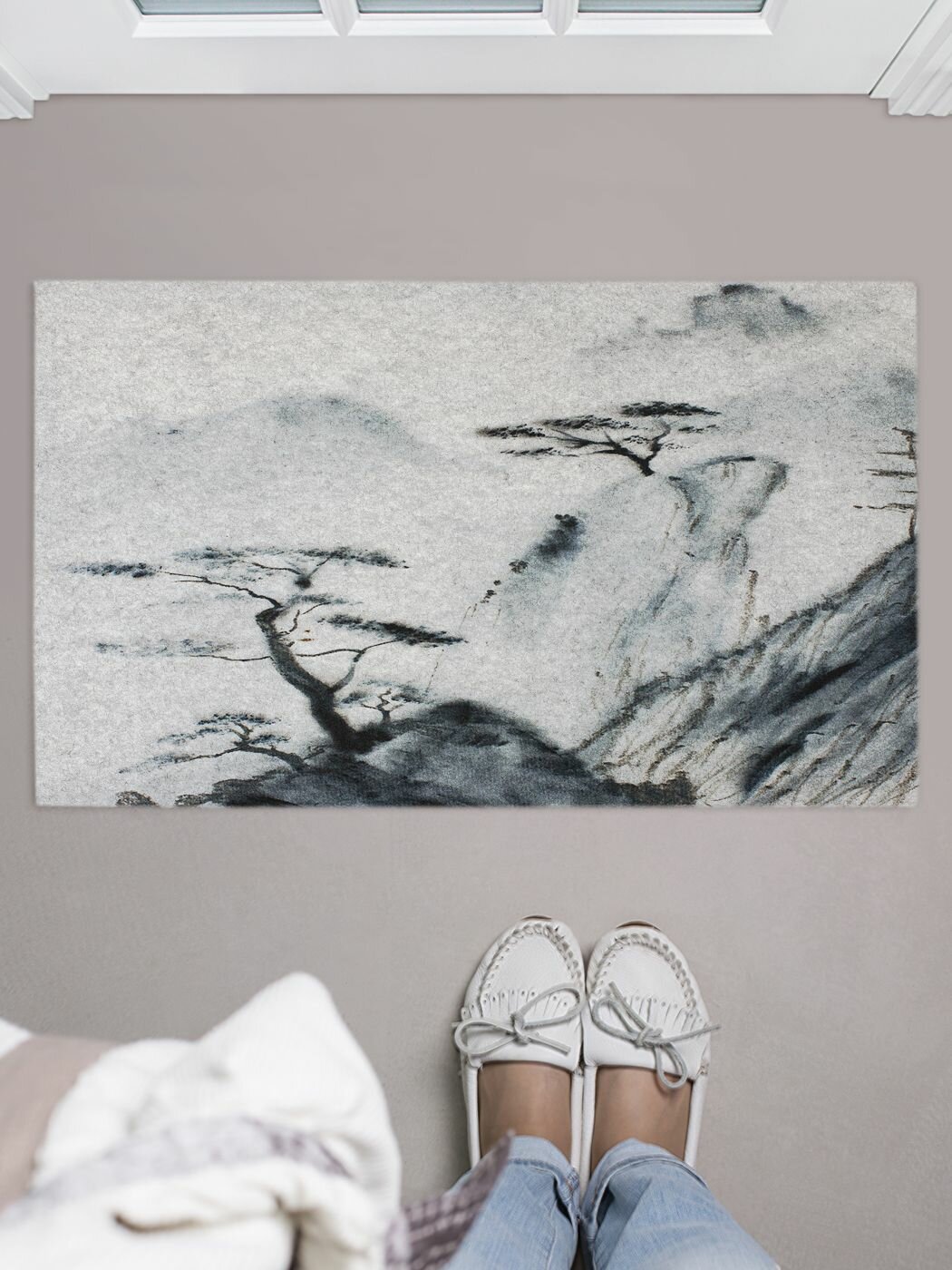 Коврик придверный в прихожую с принтом "Туманный горный лес" 45 на 75 см , JoyArty