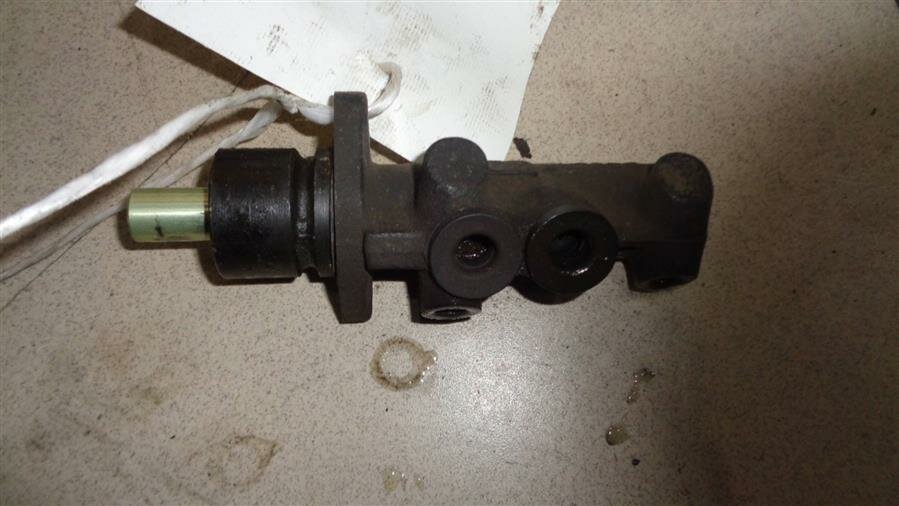 Цилиндр тормозной главный от Renault Scenic 1 1996-2003