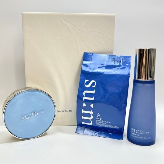 Su: m37 Набор косметики мист+кушон (тон 01) SPF50+ Water-full Mesh Cushion Glow