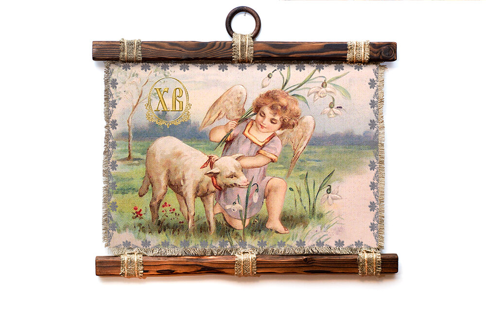 Панно Универсальный свиток / Агнец и Ангел, А4 / Картина на холсте / Подарок маме / Подарок бабушке / Панно настенное