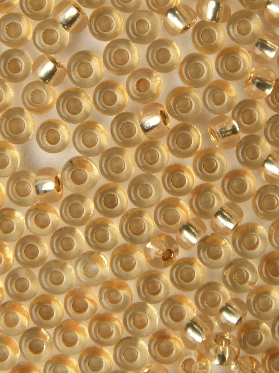 Чешский бисер Preciosa 33119/01184/10 50г