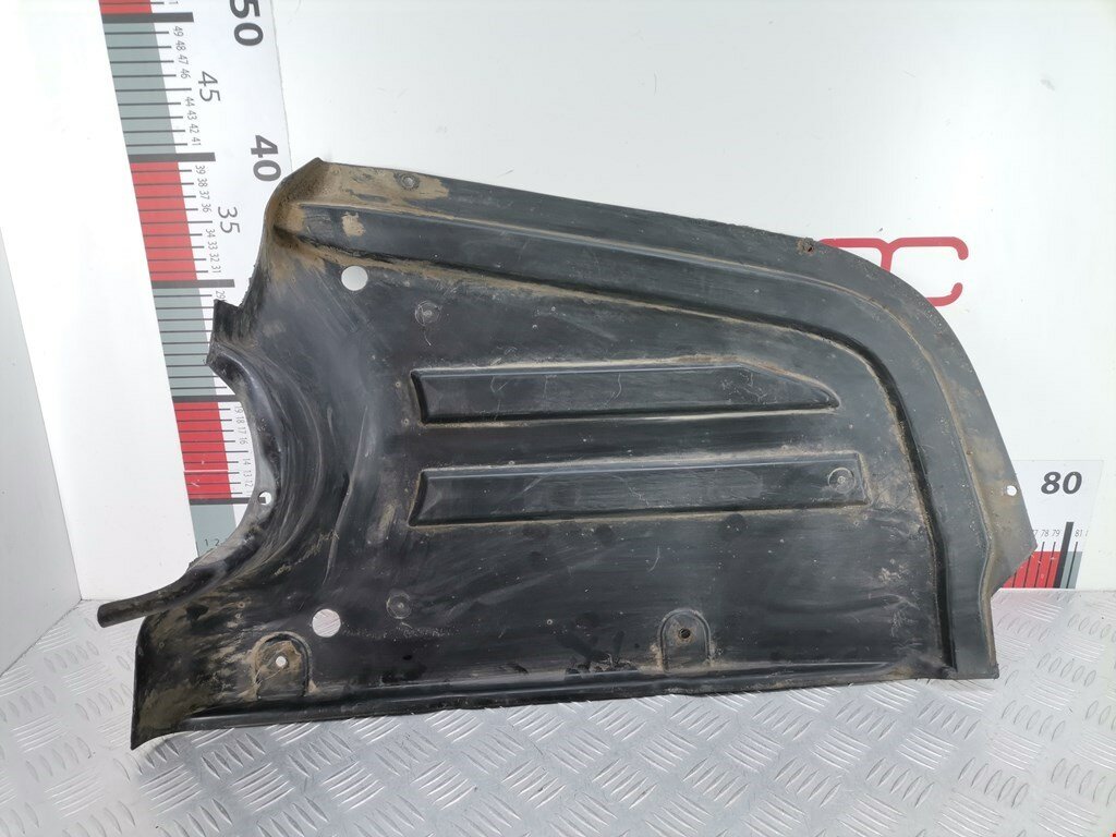 Защита днища Volkswagen Passat 6 3AA825216C арт. 2015806