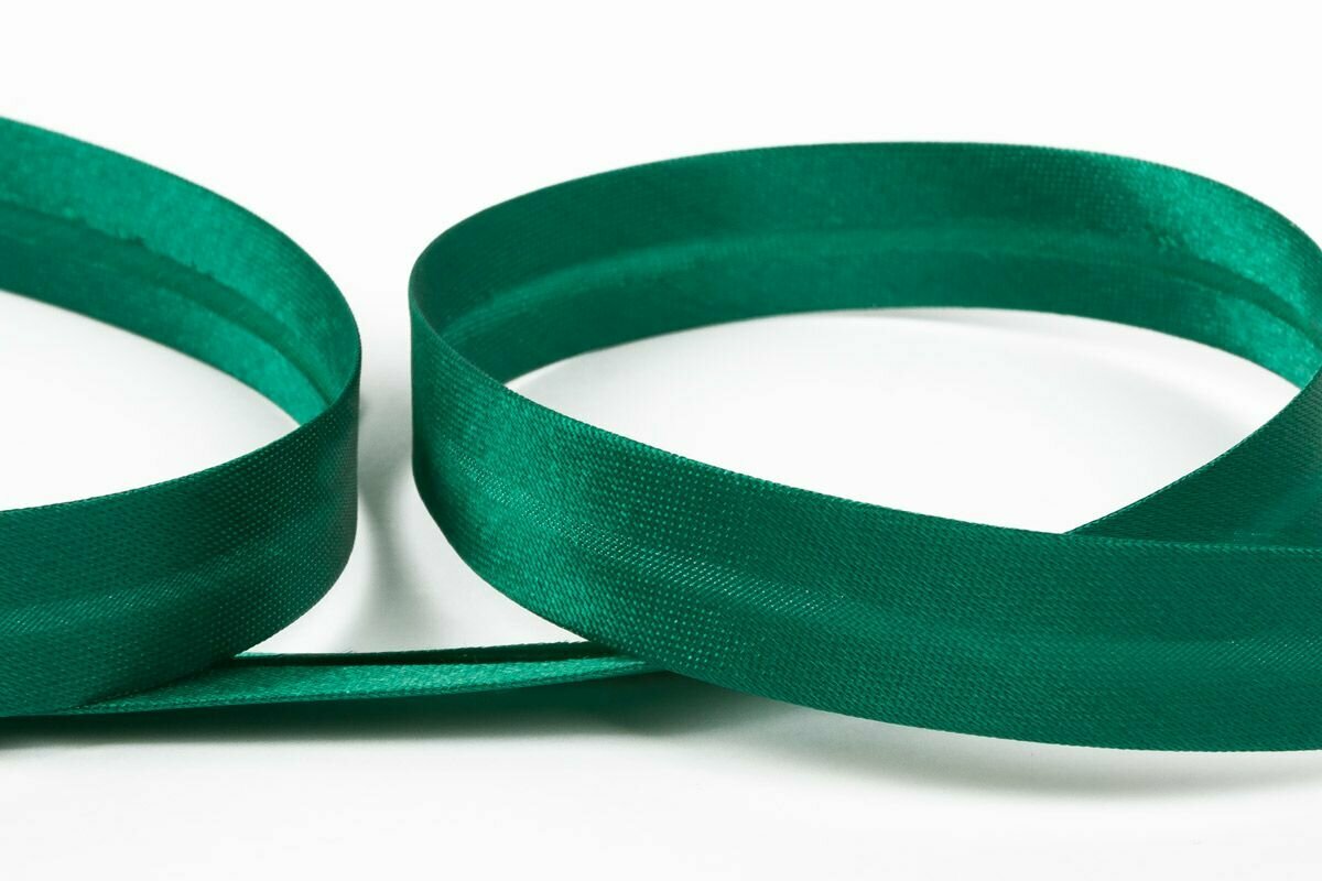 Косая бейка "Gamma" GK-15P 14 - 15 мм 132 м 1 м №140 изумруд