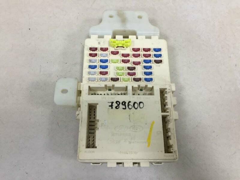 Блок предохранителей Hyundai ix35 LM 2010-2015 кат.номер: 919502S721