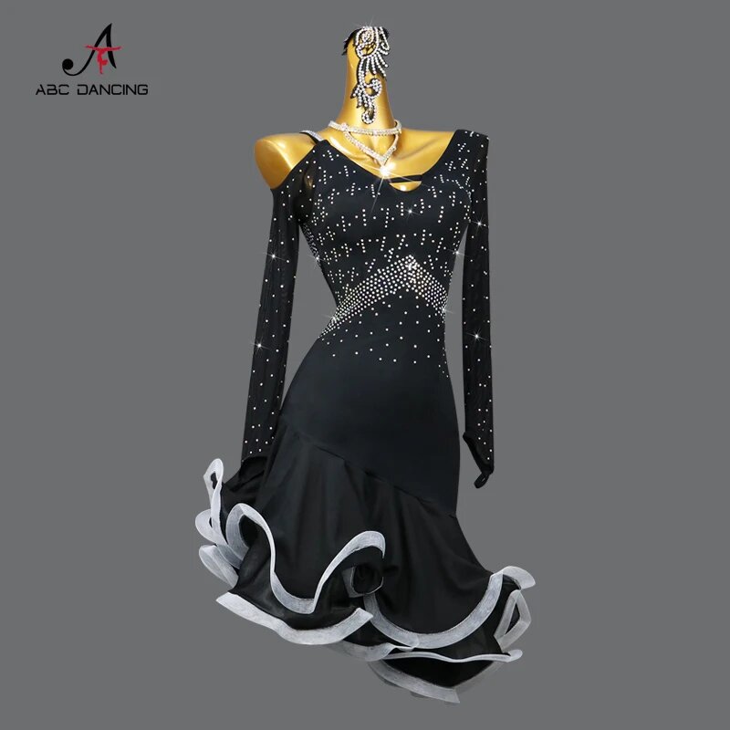 Костюм для танцев