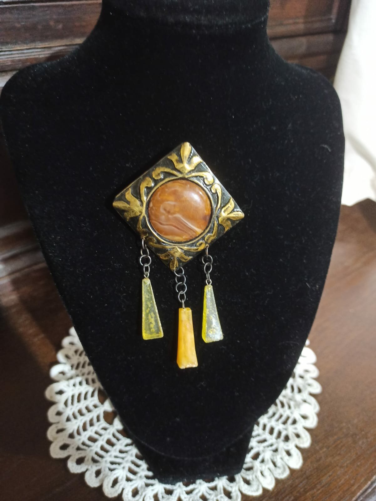 Брошь с янтарем винтажная советская, СССР