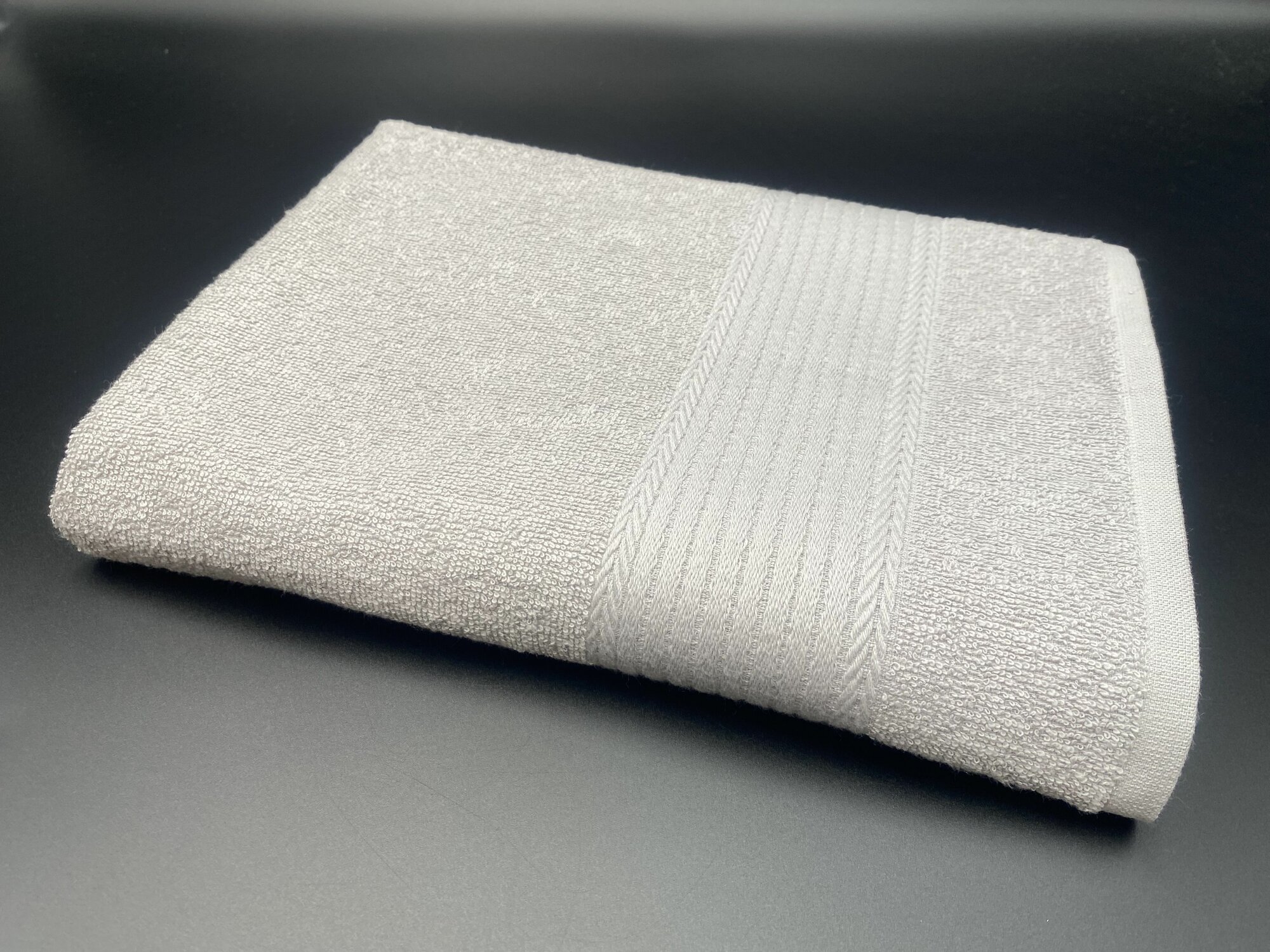 Полотенце большое махровое банное, для ванны, для пляжа, для бассейна однотонное Светло-серое 70*120 см