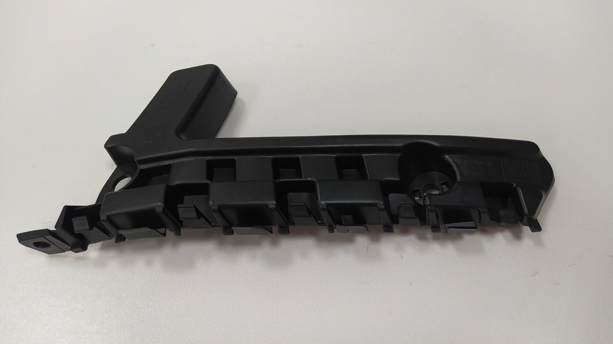 Кронштейн бампера переднего левый CHERY OMODA S5 [1.5 16V CVT седан Turbo] 602001324AA