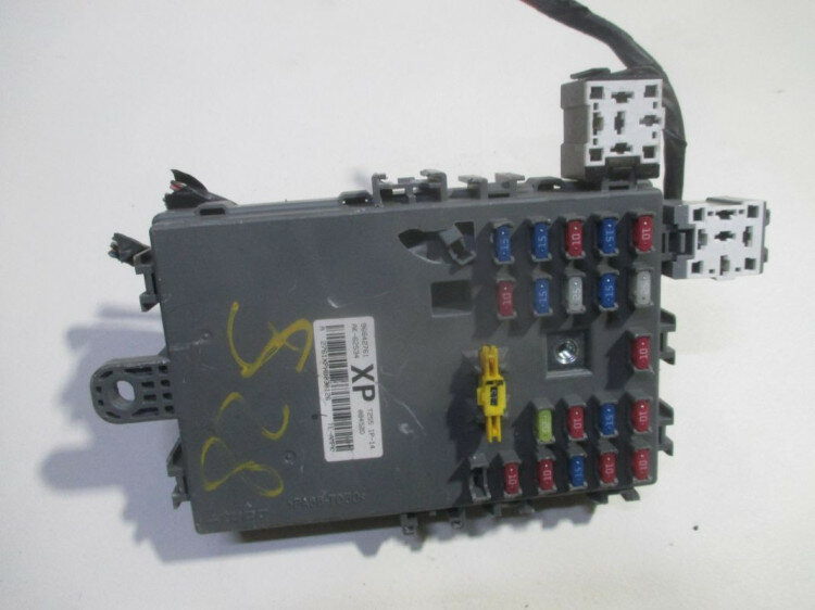 Блок предохранителей салонный 96842761 XPAK62534 96074347 96930101 Шевроле Авео Т250 - S-28