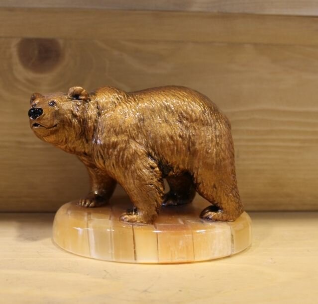 Скульптура "Медведь"