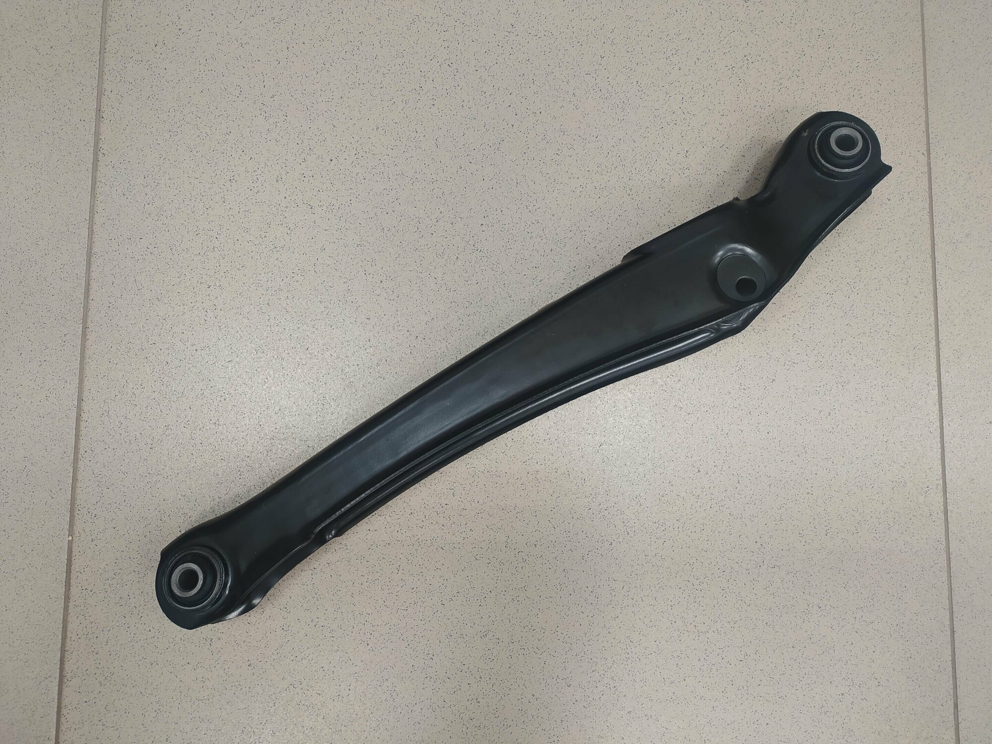 Рычаг задний поперечный большой CHERY Vortex Estina [1.6 16V 5MT седан]