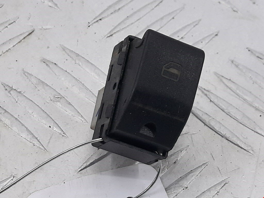 Кнопка стеклоподъемника Volkswagen Fox 5Z0959856 арт. 1593979
