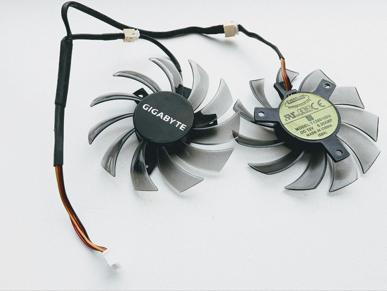 Кулера для видеокарт Gigabyte R9 270 650 660T 2, 3 рin