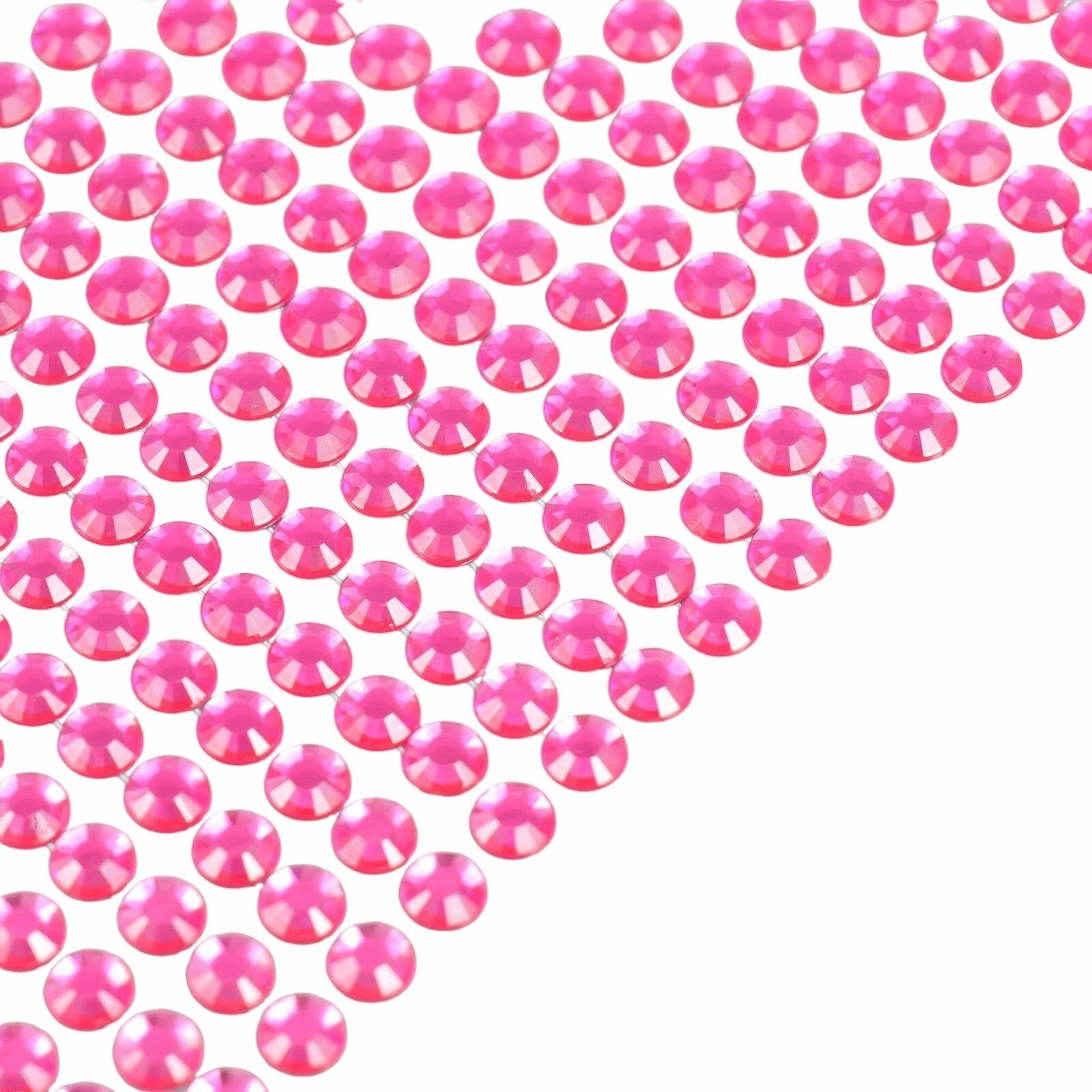 Стразы декоративные на липкой основе, размер 6 мм, количество страз на листе 216 шт