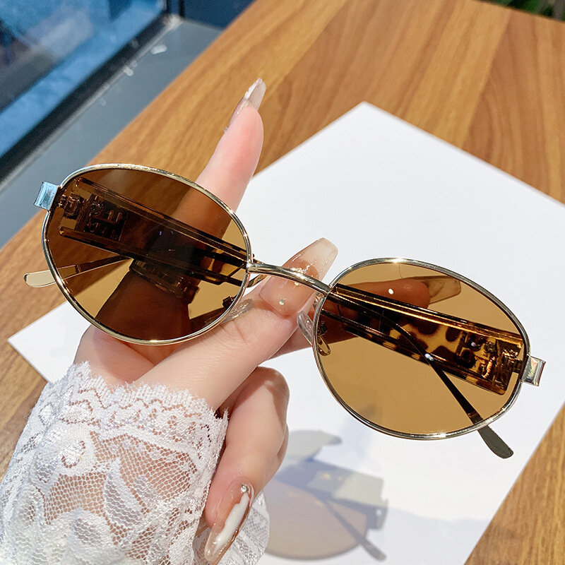 Солнцезащитные очки