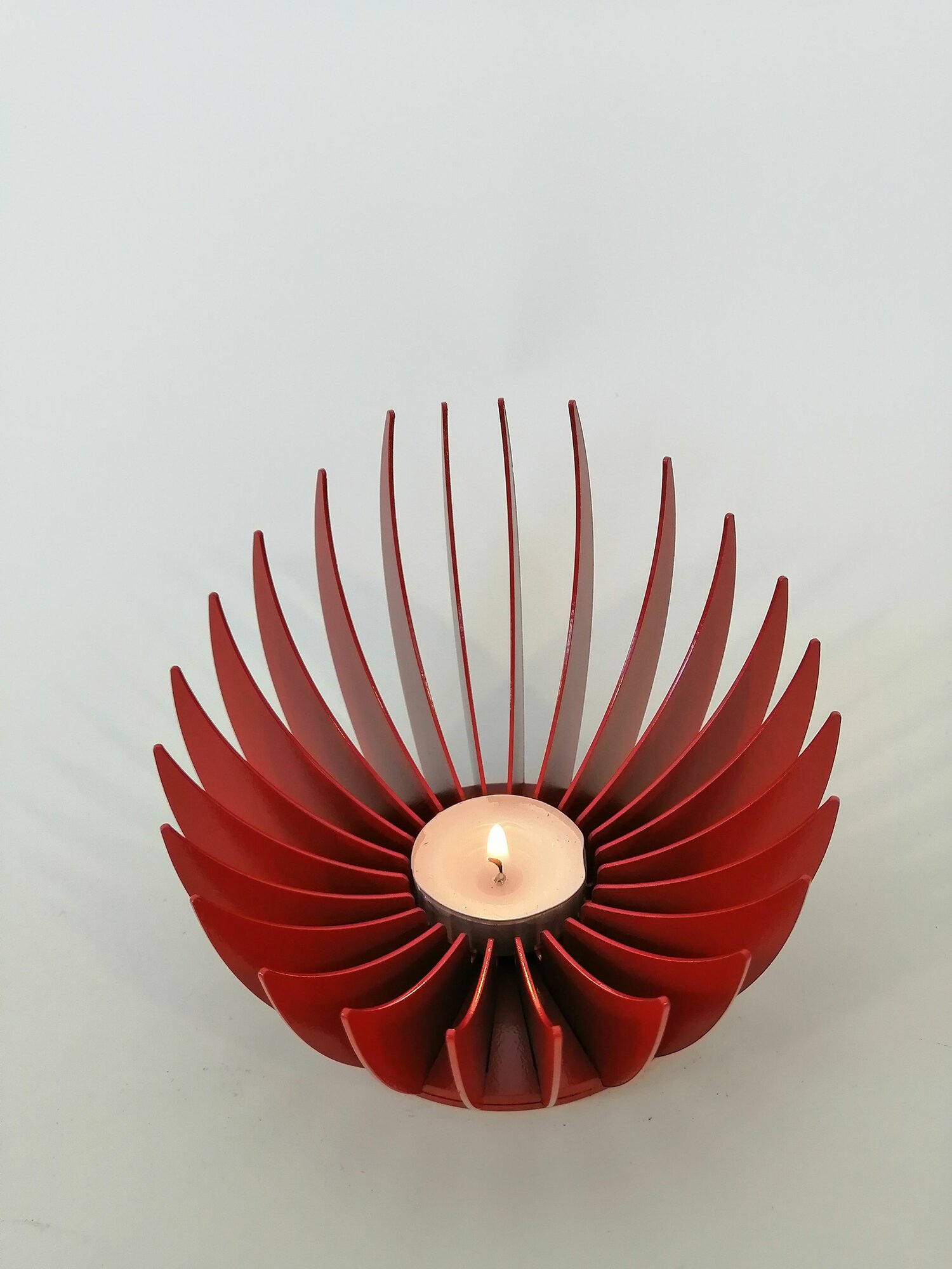 Готический подсвечник Корона Люминора Красный