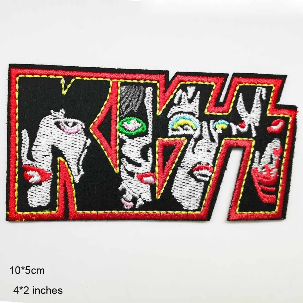 Нашивка KISS, 10*5см, цвет (DS6