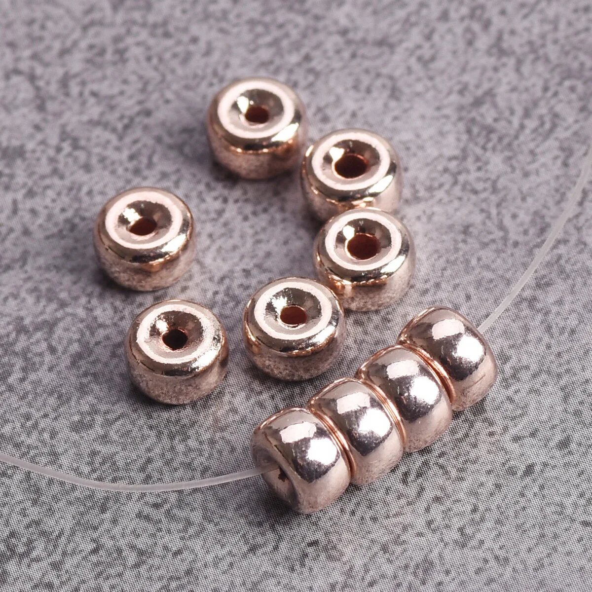 Dreamzeal плоские цилиндрические бусины из латуни 4мм 6мм 8мм 10мм 10mm (20pcs), Rose Gold Color