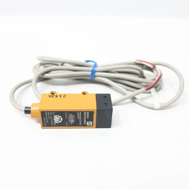 E3S-DS30E4 Photoelectric sensor Used — фото 1