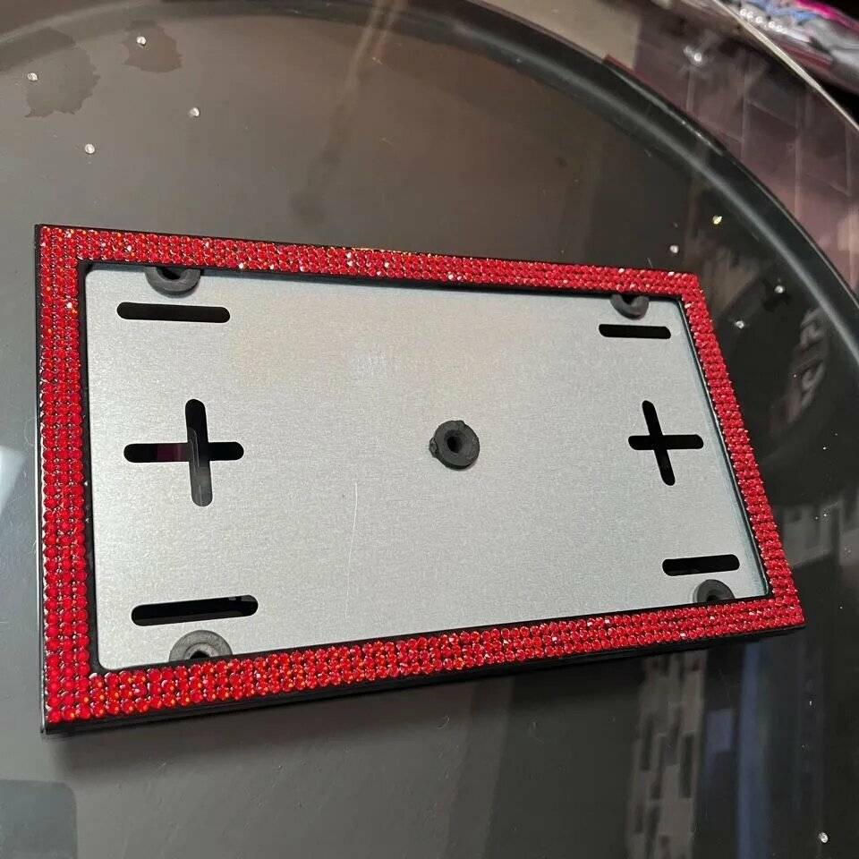 Рамка госномера квадратная со стразами