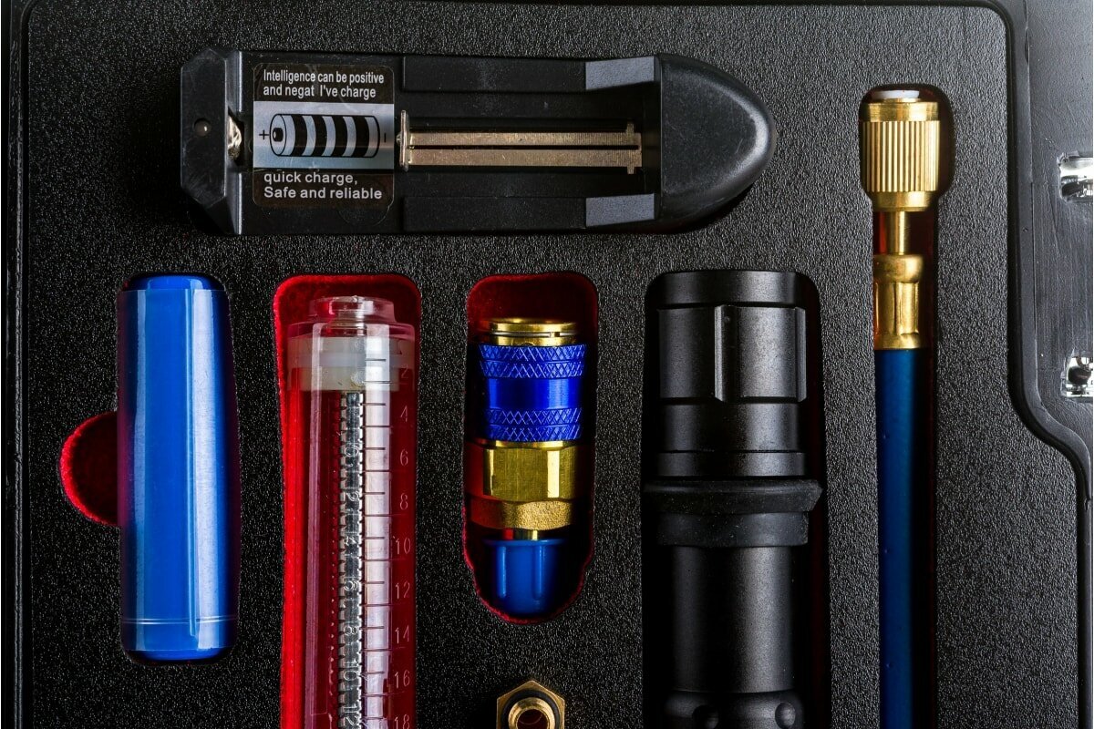 Набор для поиска утечек хладагента в системе А/С Car-Tool UV CT-1000