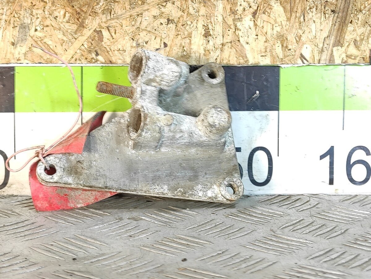 Фланец системы охлаждения BMW X5 2000-2007 11421435096