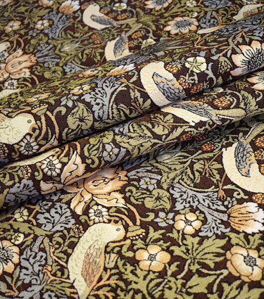Гобеленовая ткань в стиле художника У. Морриса. 1 метр. На отрез. Ширина 170 см.
