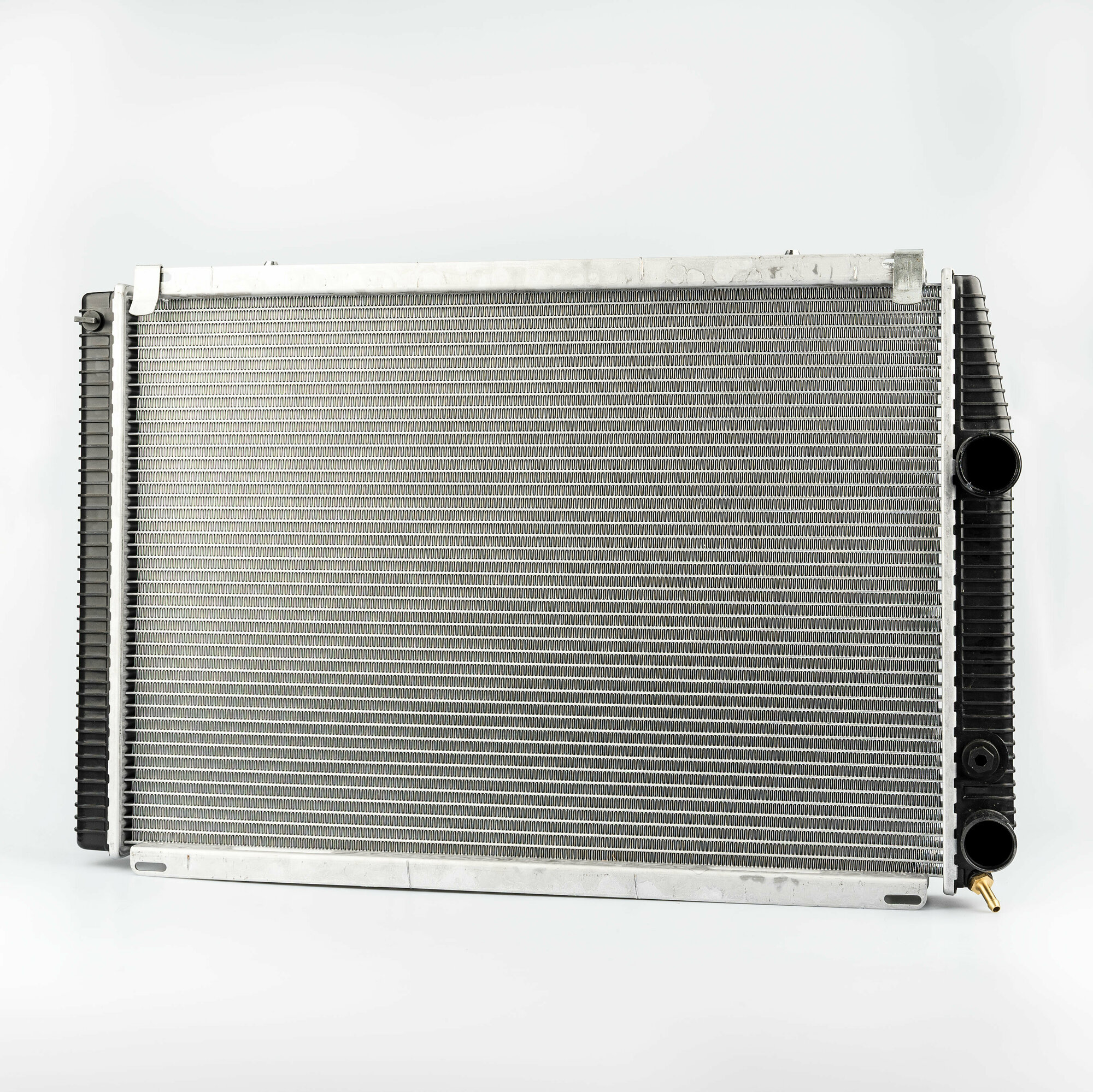 Радиатор охлаждения Wonderful для УАЗ Patiot, двигатель ЗМЗ-409, УМЗ-421, паяный, AC+