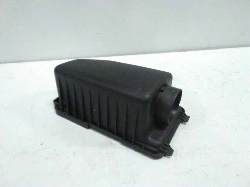 Б/У верхняя часть , Киа Рио 3 Корпус воздушного фильтра Kia Rio 2011-2016 3, QB 21362 Hyundai-KIA арт. 281111R100