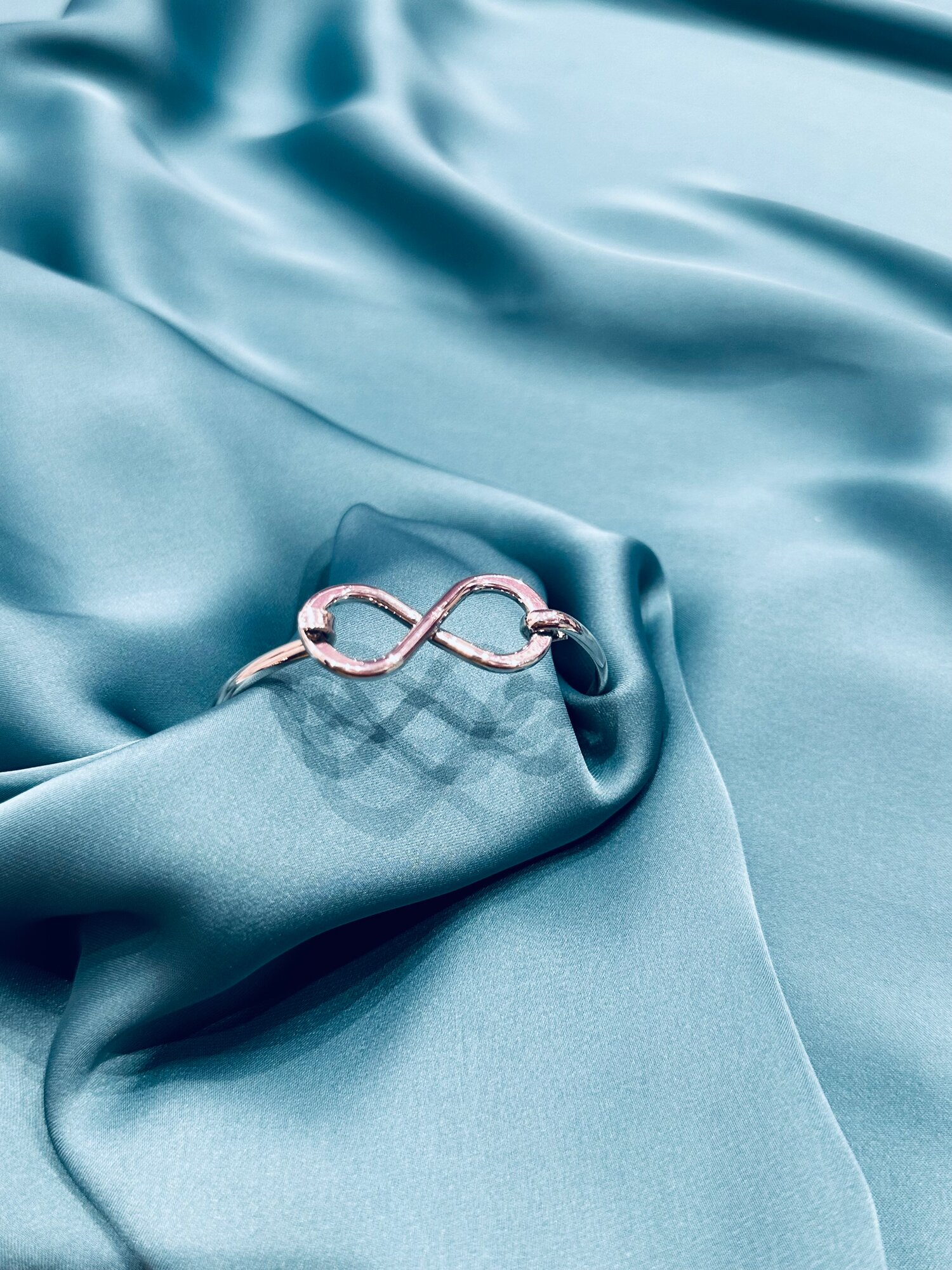 Жесткий браслет Jewellery by Marina Orlova, 1 шт., размер 16 см, размер one size, серебристый — фото 1