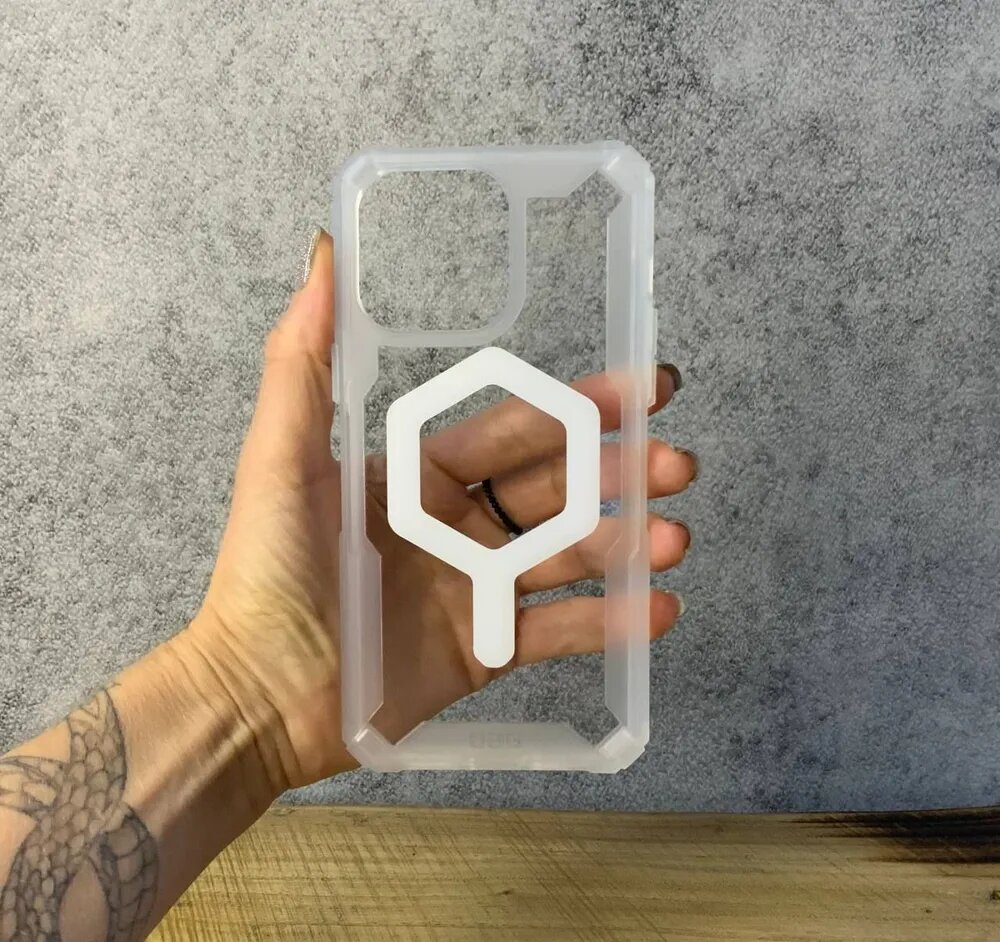 Чехол накладка Plasma Pro / для iPhone 12 Pro Max / Clear-White