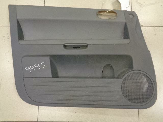 Обшивка двери передней левой от Mitsubishi Colt 2002-2012