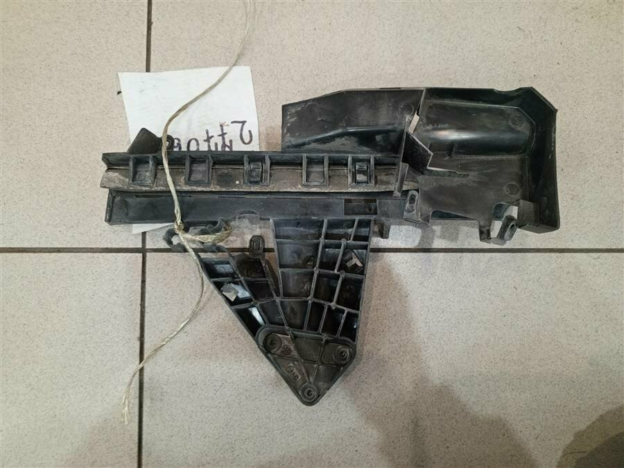 Направляющая стекла двери передней правой от Ford Focus 2 2004-2008