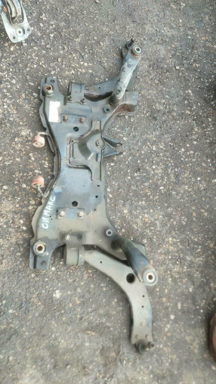 Передняя балка (подрамник) Ford C-Max 2003